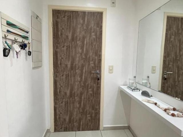 Apartamento Itaguá com 3 dormitórios sendo 1 suíte,1 banheiro social, 2 vagas de garagem