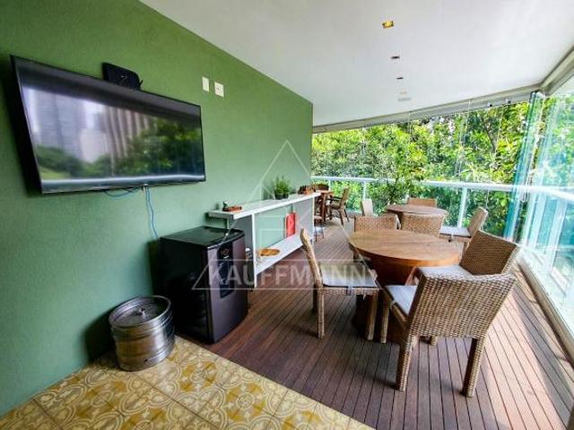 Apartamento Itaim Bibi á Venda 4 Suítes, 7 Vagas, 502m² A.U