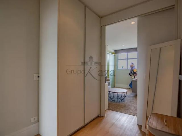 Apartamento Itaim Bibi 2 Dormitórios 131m²