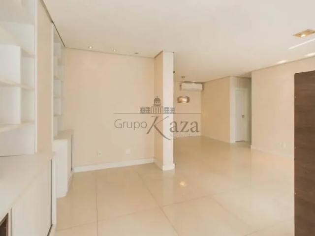 Apartamento Itaim Bibi 3 Dormitórios 130m²