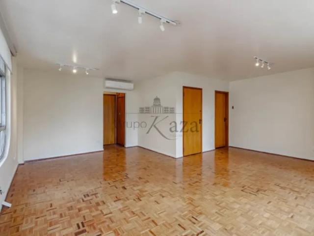 Apartamento Itaim Bibi 3 Dormitórios 145m²