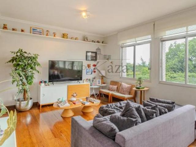 Apartamento Itaim Bibi 3 Dormitórios 138m²