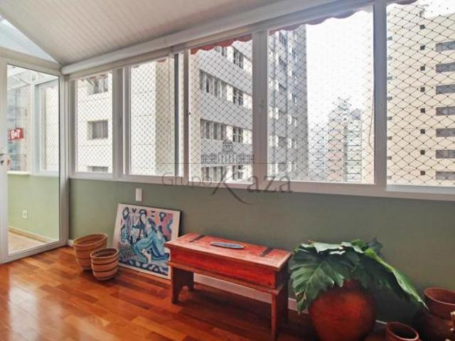 Apartamento Itaim Bibi 3 Dormitórios 130m²
