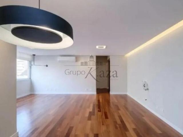 Apartamento Itaim Bibi 3 Dormitórios 144m²