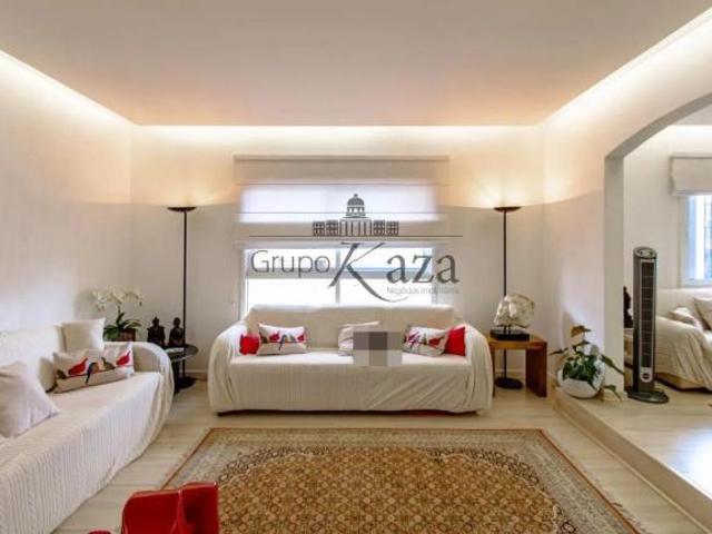 Apartamento Itaim Bibi 3 Dormitórios 145m²