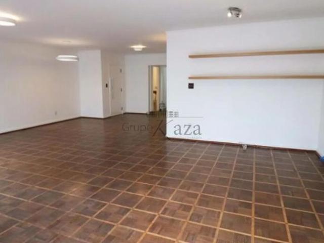 Apartamento Itaim Bibi 3 Dormitórios 187m²
