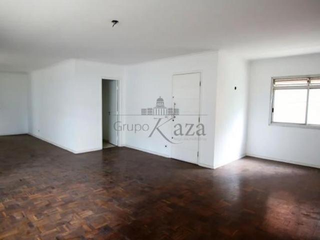 Apartamento Itaim Bibi 3 Dormitórios 187m²
