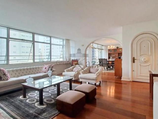 Apartamento Itaim Bibi 3 Dormitórios 226m²