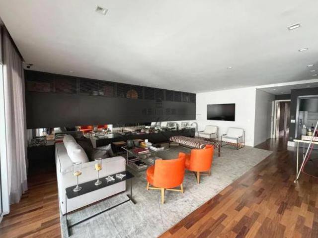 Apartamento Itaim Bibi 3 Dormitórios 277m²