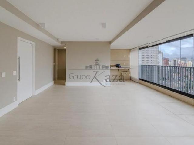 Apartamento Itaim Bibi 3 Suítes 147m²