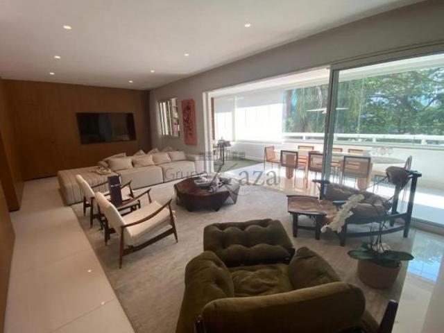 Apartamento Itaim Bibi 3 Suítes 152m²