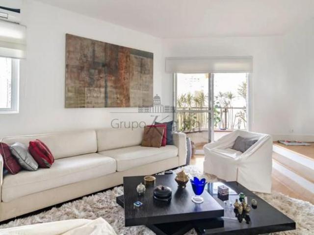 Apartamento Itaim Bibi 3 Suítes 217m²