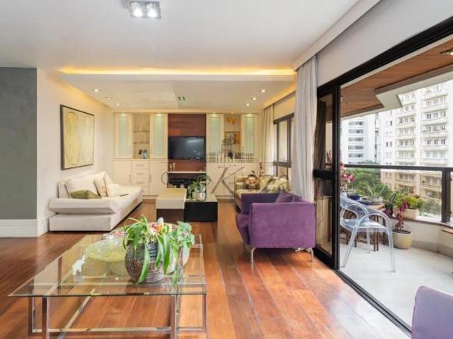 Apartamento Itaim Bibi 4 Dormitórios 199m²