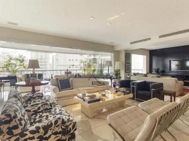Apartamento Itaim Bibi 4 Dormitórios 333m²
