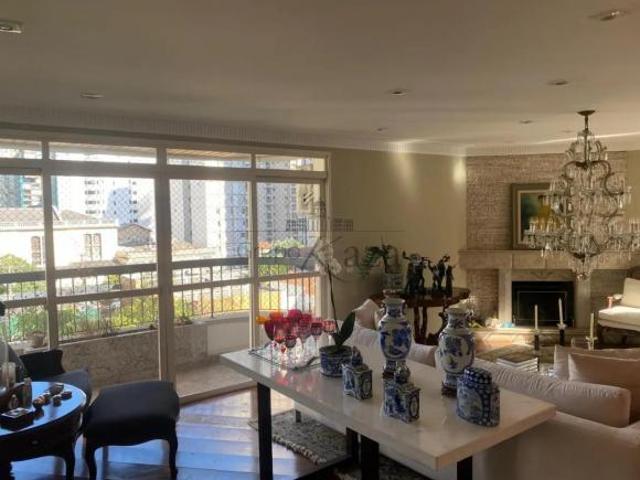 Apartamento Itaim Bibi 4 Suítes 198m²