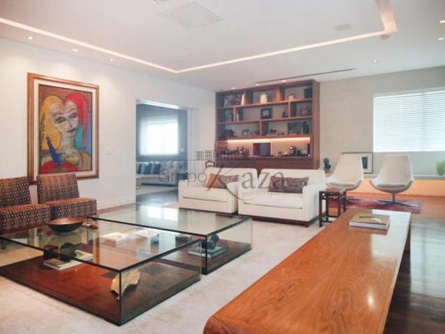 Apartamento Itaim Bibi 4 Suítes 500m²