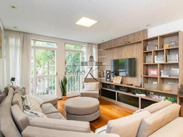 Apartamento Jardim América 4 Dormitórios 150m² Construção Lindenberg