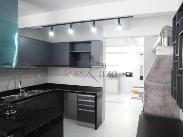 Apartamento Jardim América 4 Dormitórios 180m²