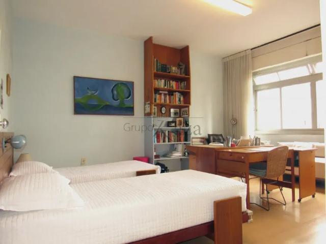 Apartamento Jardim América 4 Dormitórios 292,84m²