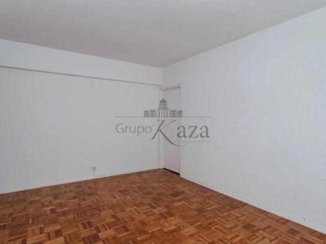 Apartamento Jardim América 2 Dormitórios 70m²