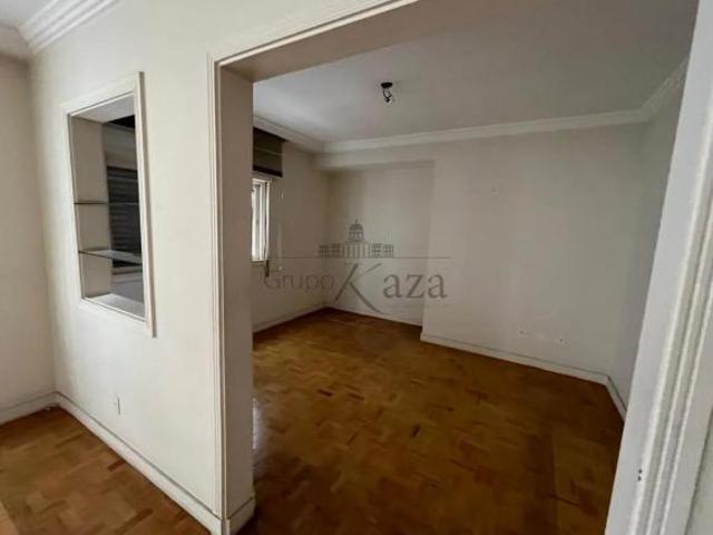 Apartamento Jardim América 3 Dormitórios 166m²