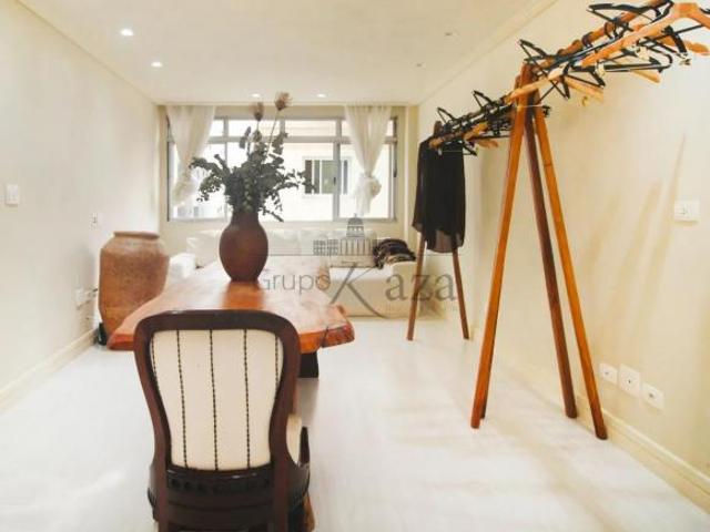 Apartamento Jardim América 3 Dormitórios 100m²