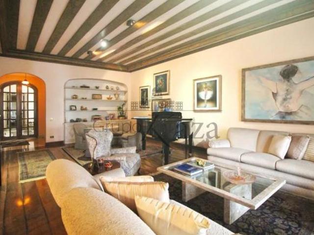 Apartamento Jardim América 3 Dormitórios 259m²