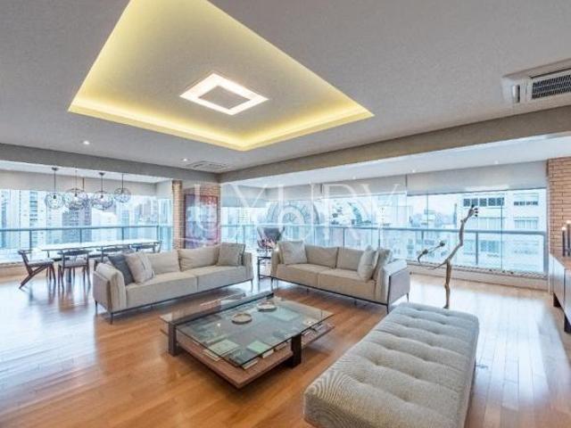 Apartamento Jardim América à venda• 205 m² • Mobiliado • 4 dormitórios 3 suítes • 4 vagas