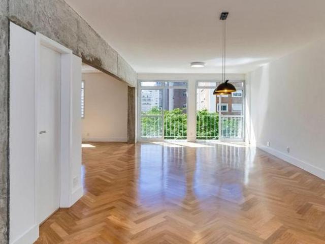 APARTAMENTO JARDIM AMÉRICA REFORMADO COM 2 QUARTOS SUÍTES 2 VAGAS 142 M2
