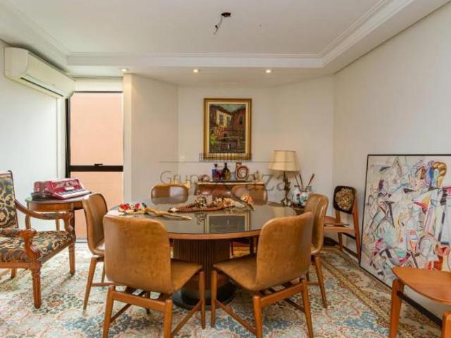 Apartamento Jardim Ampliação 3 Dormitórios 127m²