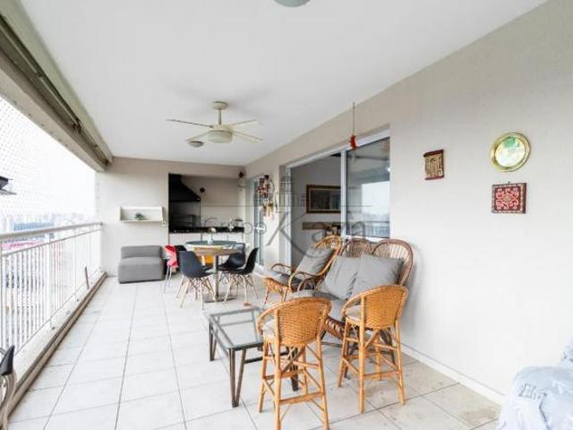 Apartamento Jardim Dom Bosco 4 Dormitórios 130m²