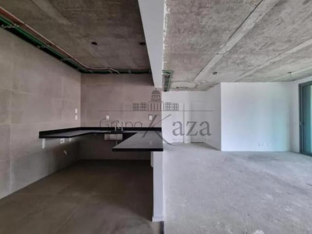 Apartamento Jardim das Acácias 4 Dormitórios 197m²