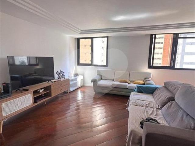 Apartamento Jardim Europa 3 Suítes / Quartos 2 Vagas Venda / Compra
