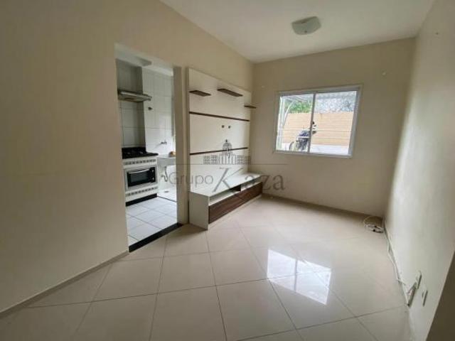 Apartamento Jardim Ismênia Residencial Max Clube 2 Dormitórios 48m²