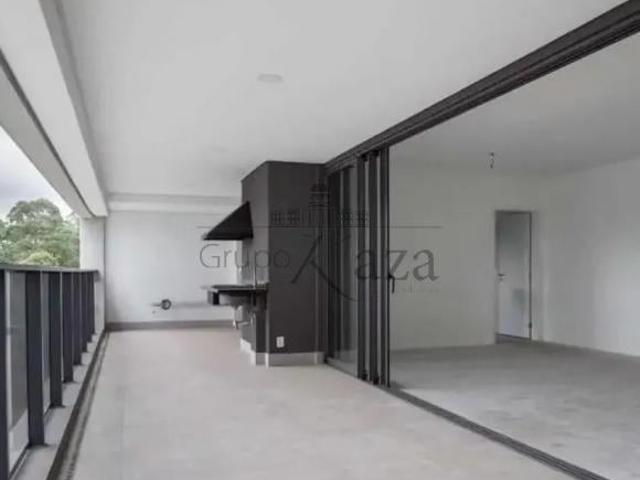 Apartamento Jardim Morumbi 3 Dormitórios 142m²