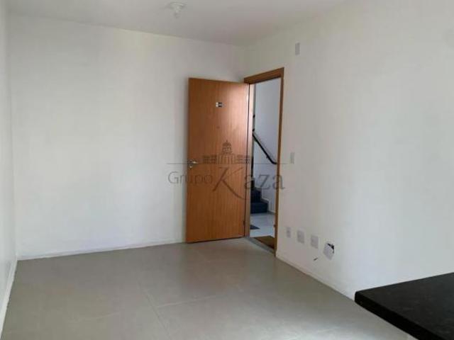 Apartamento Jardim Santa Inês III Residencial Parque Campo Marini 2 Dormitórios 43m²