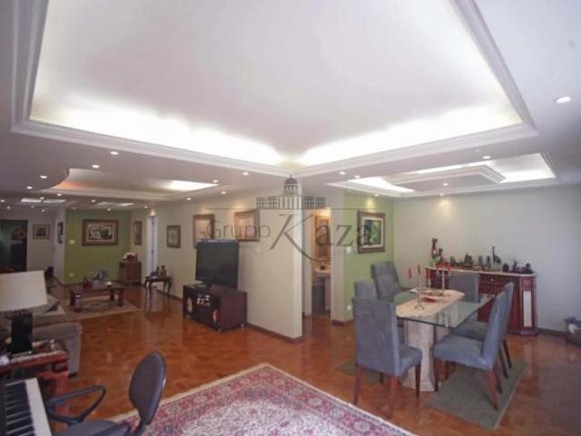 Apartamento Jardim Paulista 3 Dormitórios 190m²