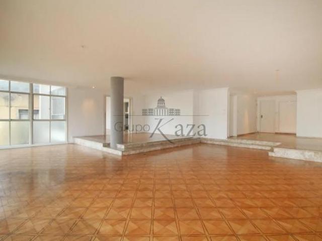 Apartamento Jardim Paulista 3 Dormitórios 303m²