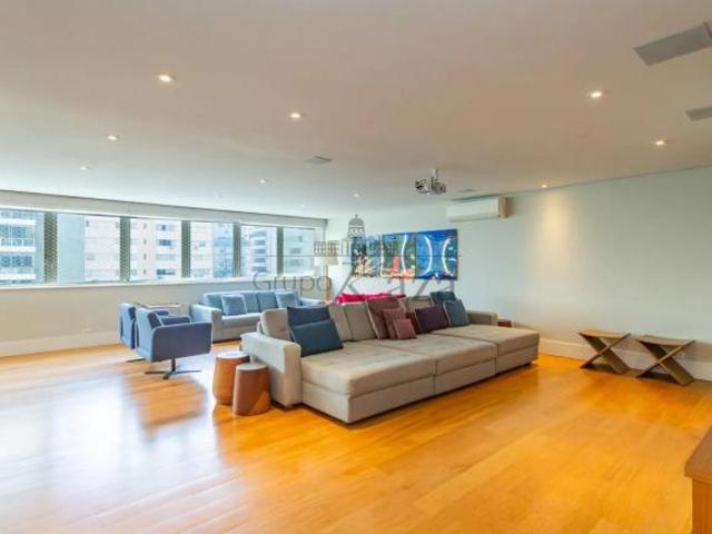 Apartamento Jardim Paulista 4 Dormitórios 285m²