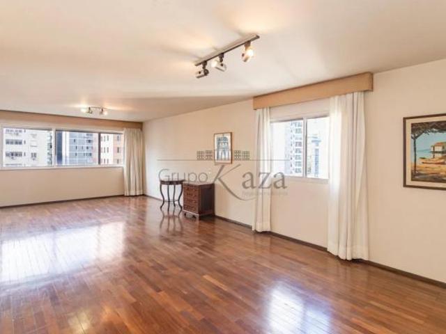 Apartamento Jardim Paulista 4 Dormitórios 290m²