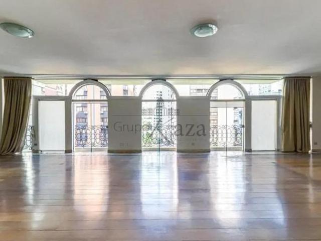 Apartamento Jardim Paulista 4 Dormitórios 395m²