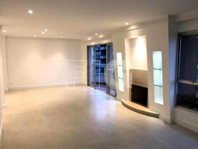 APARTAMENTO JARDIM PAULISTA Venda 195 m² 4 Quartos 2 Suítes 3 Vagas