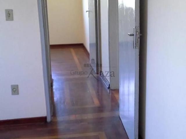 Apartamento Jardim Terras do Sul Edificio Ana Silvério 2 Dormitórios 73m²