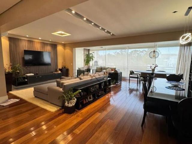 Apartamento Jardim Vitória Régia 4 Dormitórios 205m²