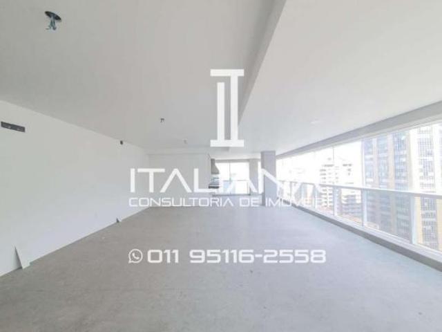 Apartamento Jardins com 3 Suítes e 4 Vagas