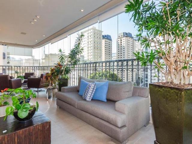 Apartamento Jardins 4 Suítes / Quartos 5 Vagas Venda / Compra