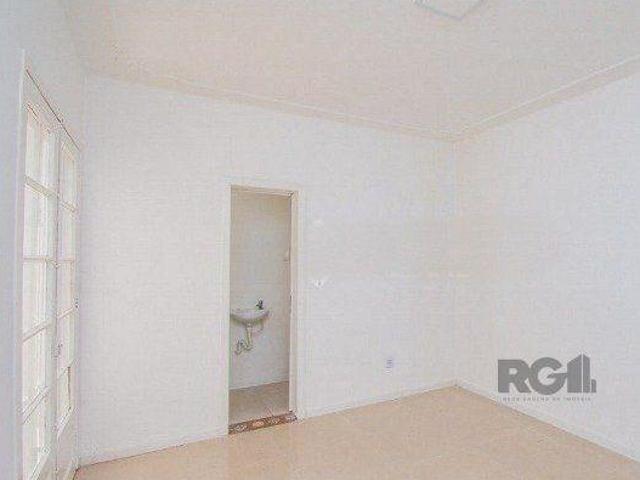 APARTAMENTO JK 1 dormitório 22,00 m² MENINO DEUS
