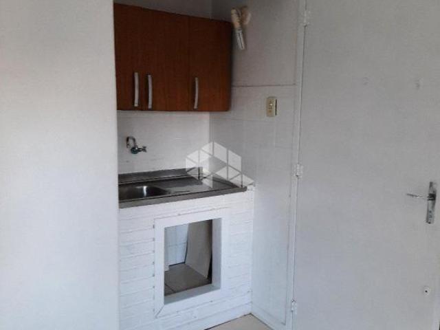 Apartamento JK à venda, reformado, em andar alto, com vista para Praça da Alfandega