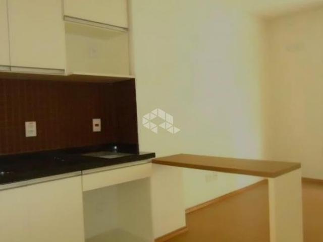 Apartamento JK com 1 vaga de garagem na Duque de Caxias