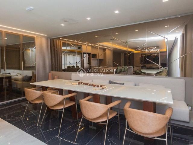 Apartamento JK com 1 quarto e 27m² para alugar em Passo d'Areia, Porto Alegre